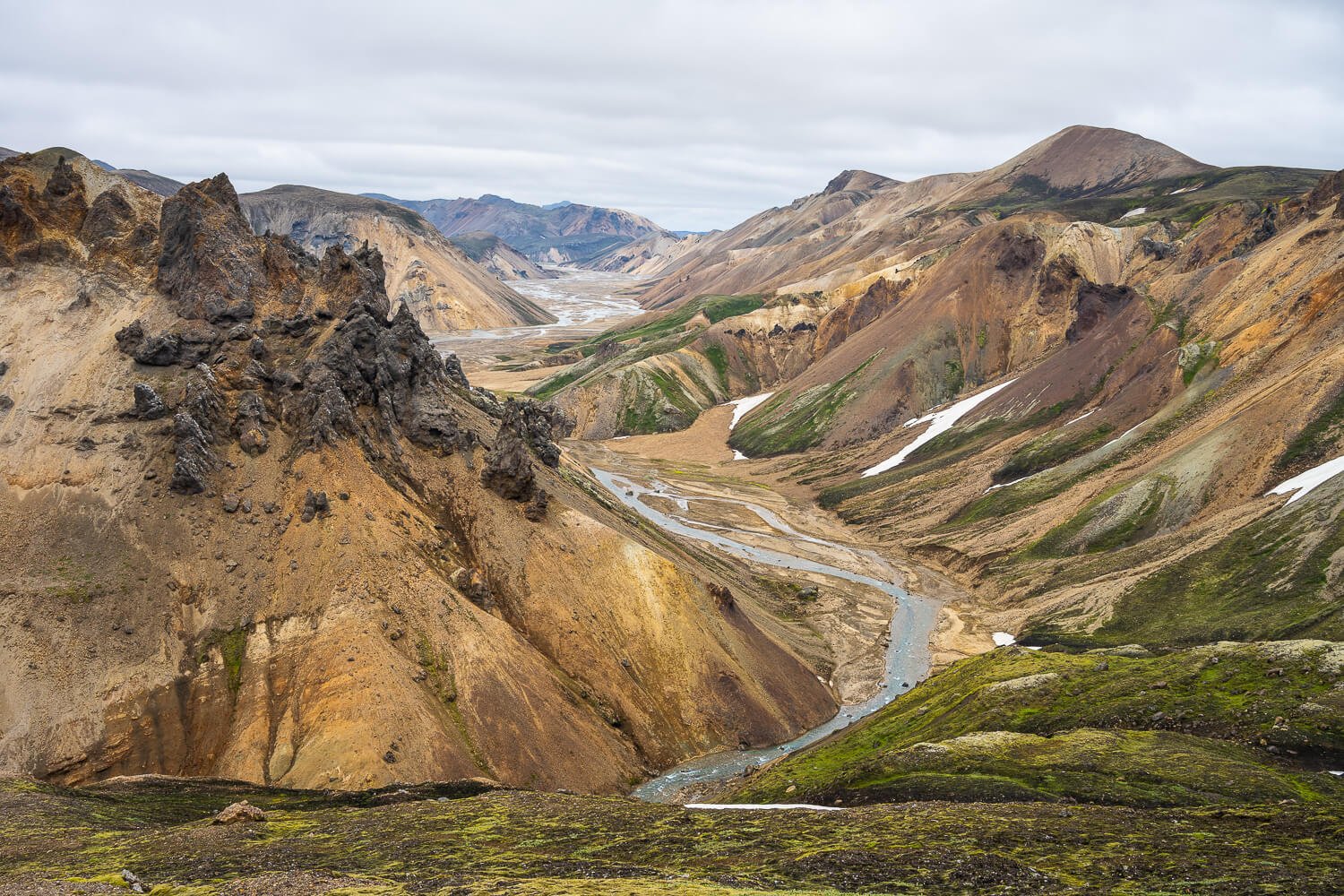 The Grænihryggur-Green Ridge Hike - The Photo Hikes