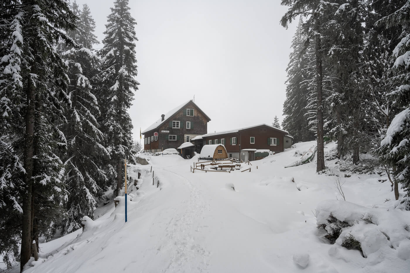 Sunnig Grat Snowshoe Hike - The Photo Hikes