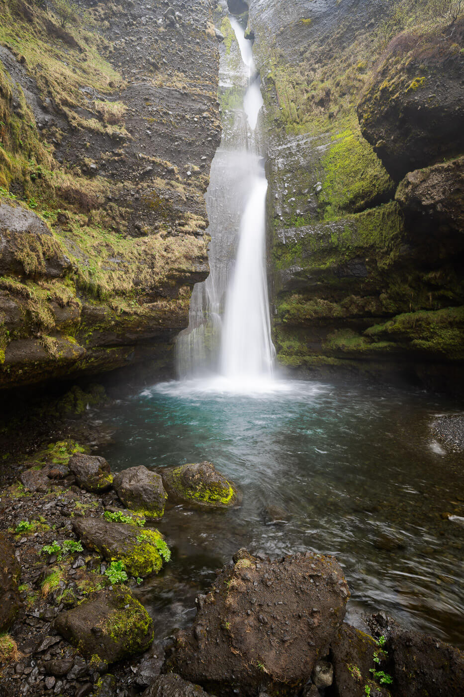 The Gluggafoss Hike - The Photo Hikes