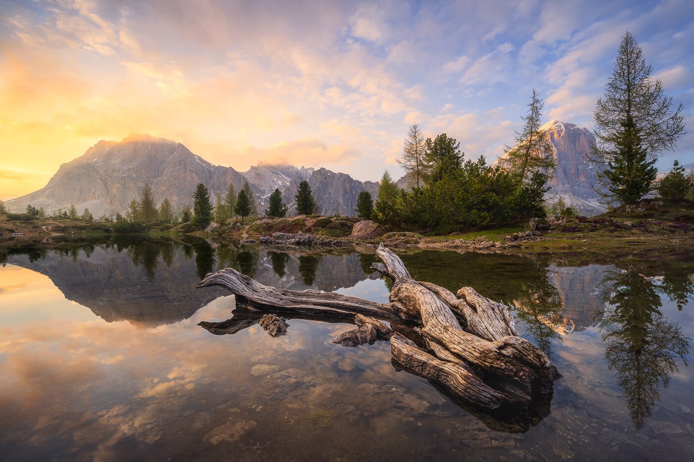 Lago di Limides Hike - A Beautiful Sunset location in the Dolomites ...