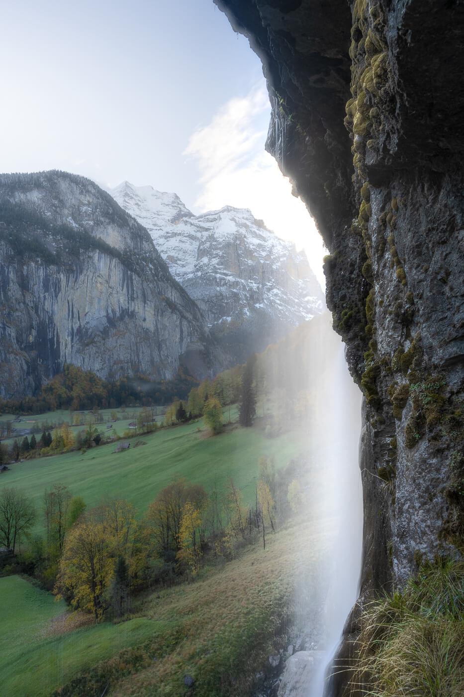 Staubbachfall Best Viewpoints - in town, on the trail or the train ...