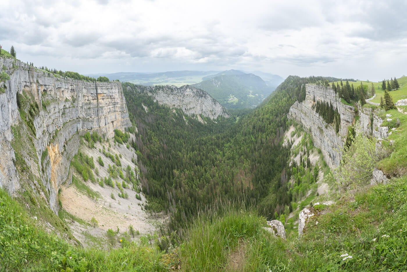 Hike to Creux du Van - Easy Hike and Loop Trail (with Map) - The Photo ...