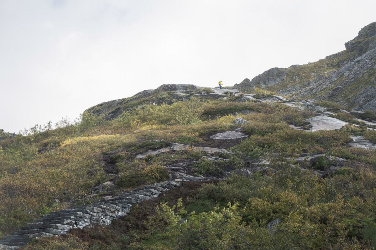 Hike to Fløya and Djevelporten, Svolvær, Lofoten - The Photo Hikes