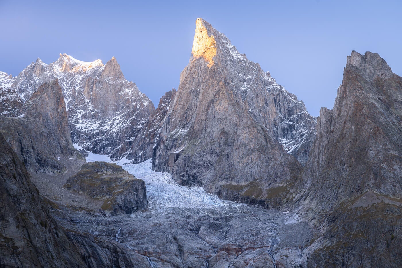 The Lago Verde Hike - a Morainic lake in the Mont Blanc Massif - The ...